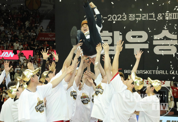 안양 KGC, KBL 2022∼2023시즌 통합우승 달성... 역대 V4